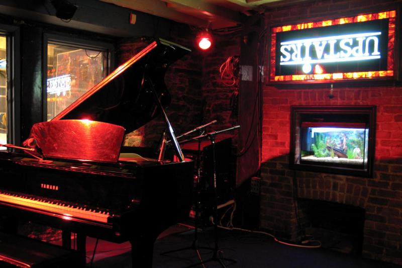 Upstairs Jazz Bar & Grill - Opening Hours - 1254, rue MacKay, Montréal, QC