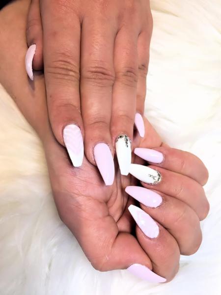 Exquisite Nails & Spa Ltd - Opening Hours - 347 17 Ave SW, Calgary, AB