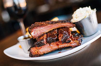 Robbie's Smokehouse and Burgers - Menu, Horaire et Réservation - 1569 ...